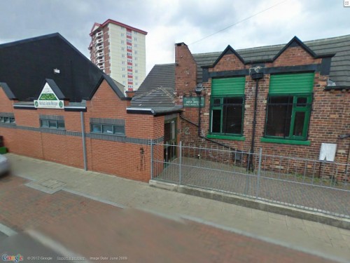 Arrest over racist graffiti at Wakefield mosque | Islamophobia Watch